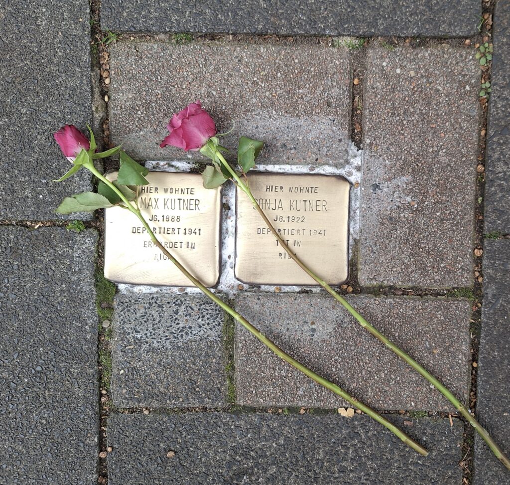 Stolpersteine… Hand in Hand gegen das Vergessen – Realschule im Kreuzviertel